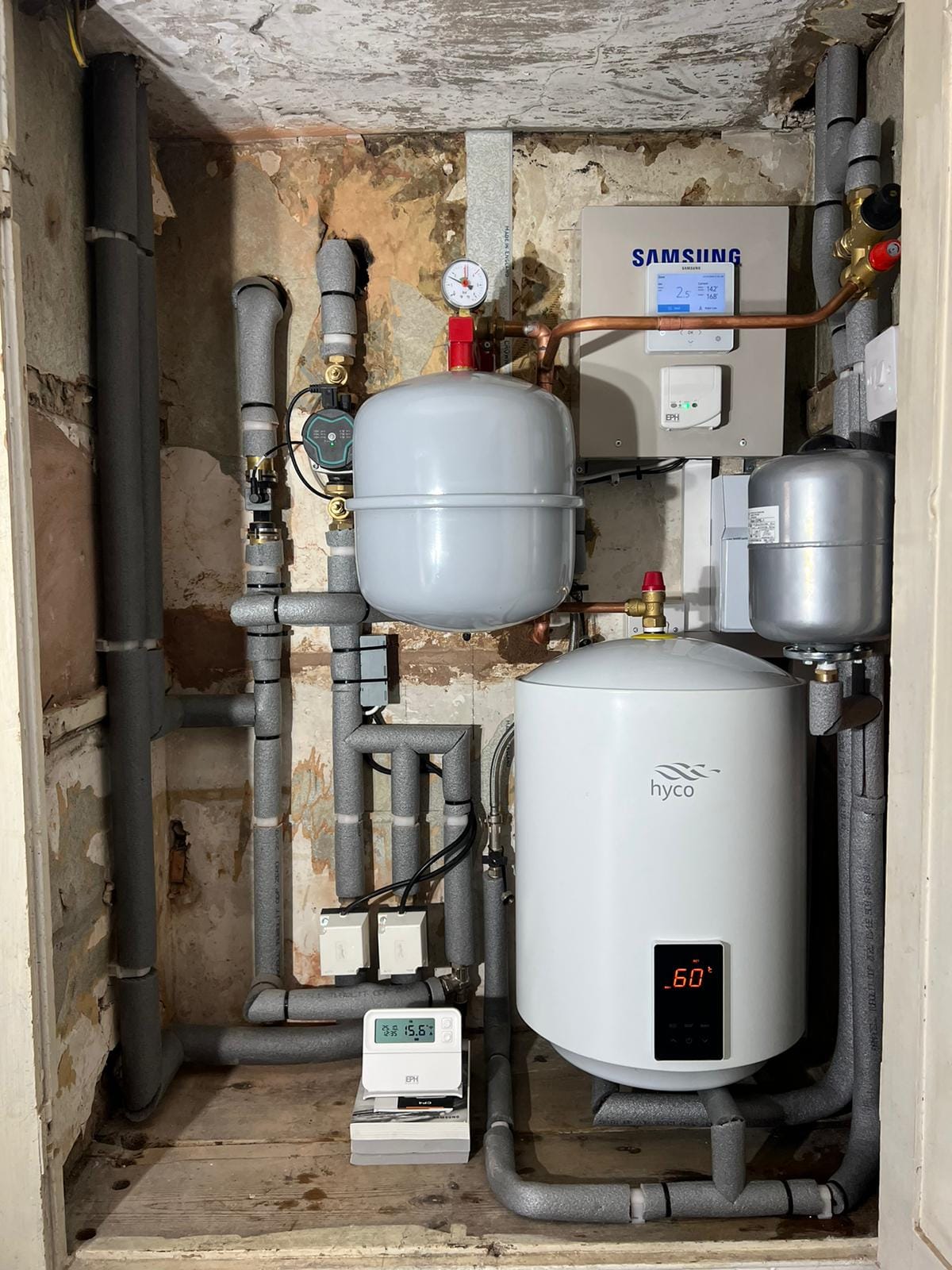 Samsung Air Source Heat Pump Installation In Denbigh - Nixon Plumbing ...